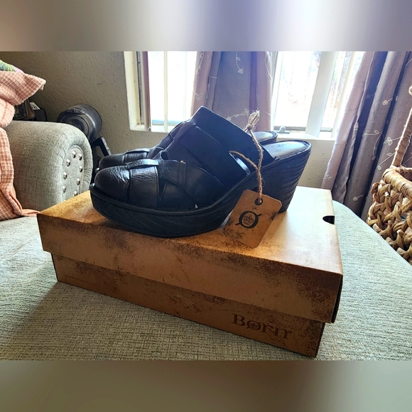 Born | Shoes | Born Genuine Leather Black Clogs | Poshmark
